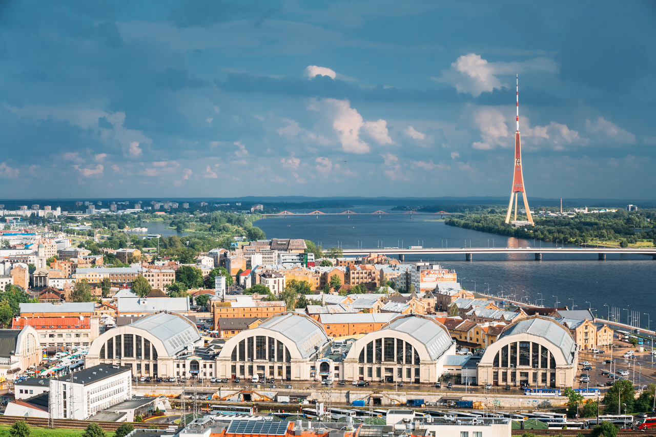 Fun Walk Private Tour Around Central Market Riga – Opatrip