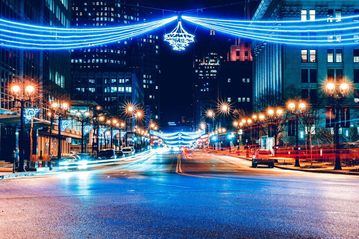 Milwaukee Magic: A Private Christmas Lights Tour – Opatrip