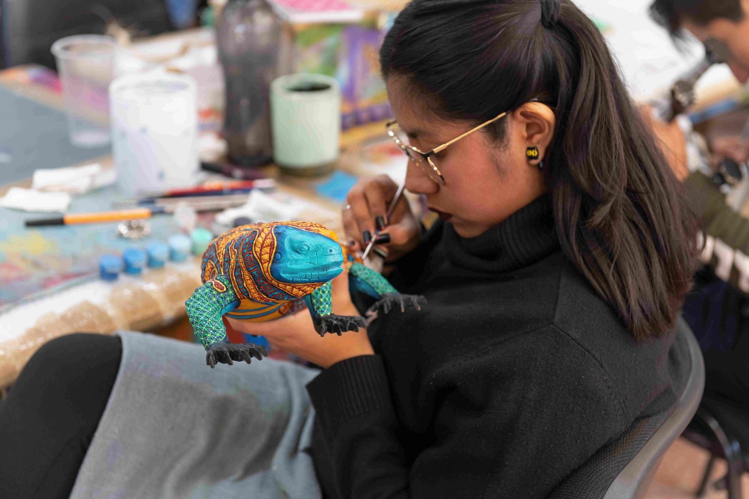 Private Pottery and Alebrijes Workshop by Car in Oaxaca – Opatrip
