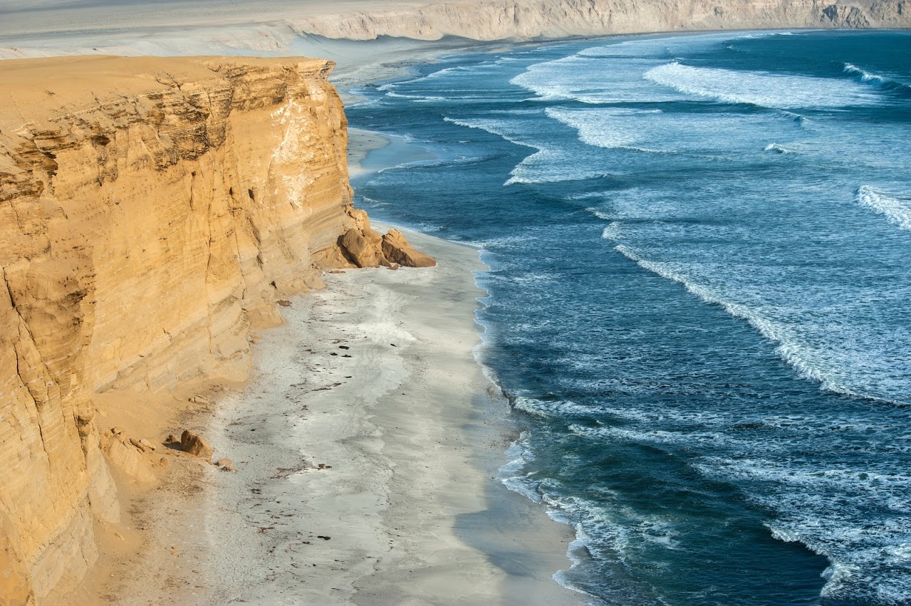 Family walking tour in Paracas – Opatrip